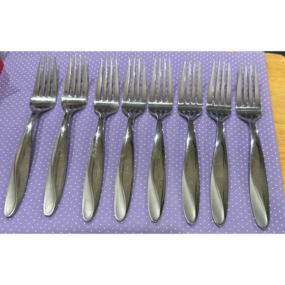 Oneida | Dining | Oneida Simmer Dinner Forks Fork Stainless Steel ...